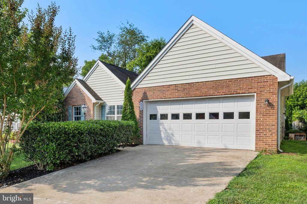 808 Ripplebrook Dr, Culpeper, VA 22701 - See Est. Value, Schools & More