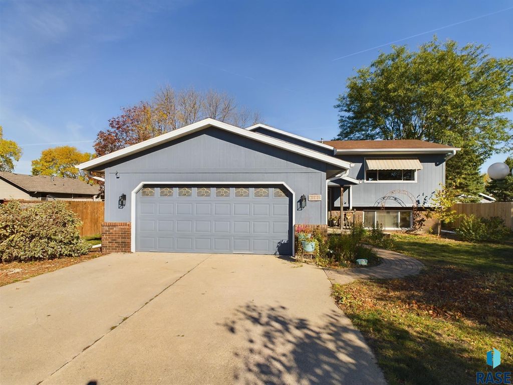 1029 E Cottonwood Dr, Brandon, SD 57005 | MLS# 22306922 | Trulia