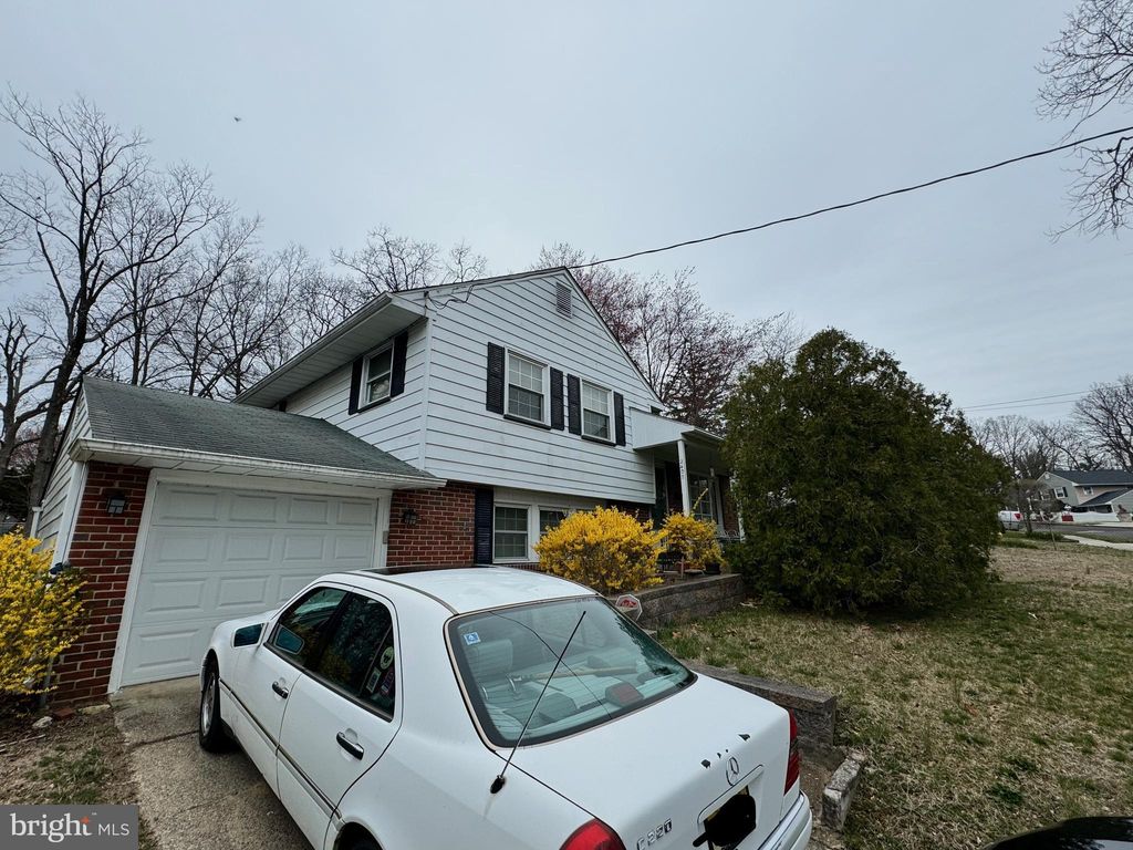 2407 S Cuthbert Dr, Lindenwold, NJ 08021 | Trulia