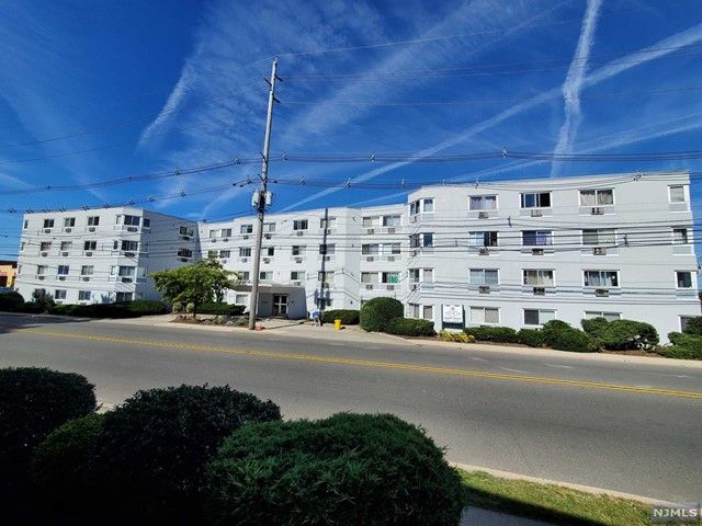 333 Grand Ave #3F, Palisades Park, NJ 07650 | MLS# 24029253 | Trulia