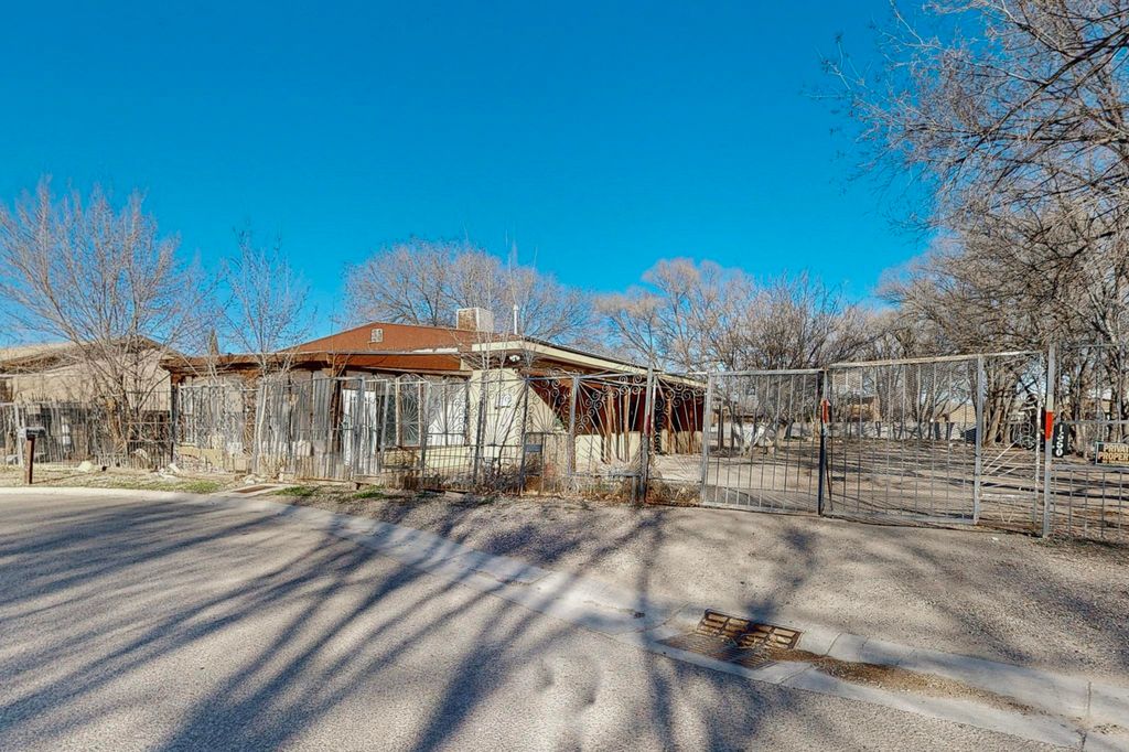 1550 Bonito Pl SW, Albuquerque, NM 87105 - See Est. Value, Schools & More