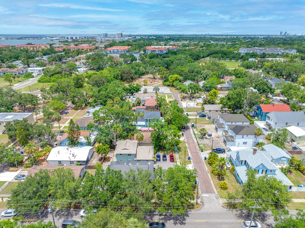 6829 S De Soto St #105, Tampa, FL 33616 - See Est. Value, Schools & More