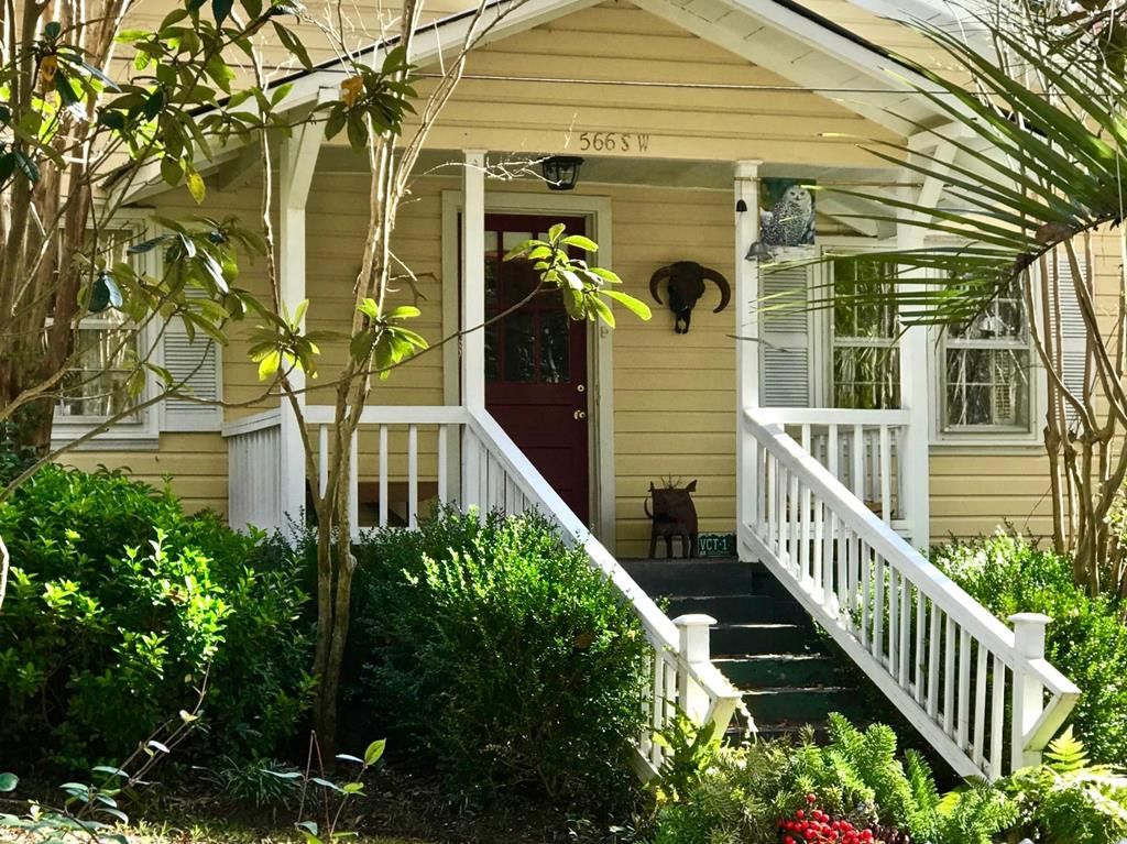 566 Newberry St SW, Aiken, SC 29801 - See Est. Value, Schools & More