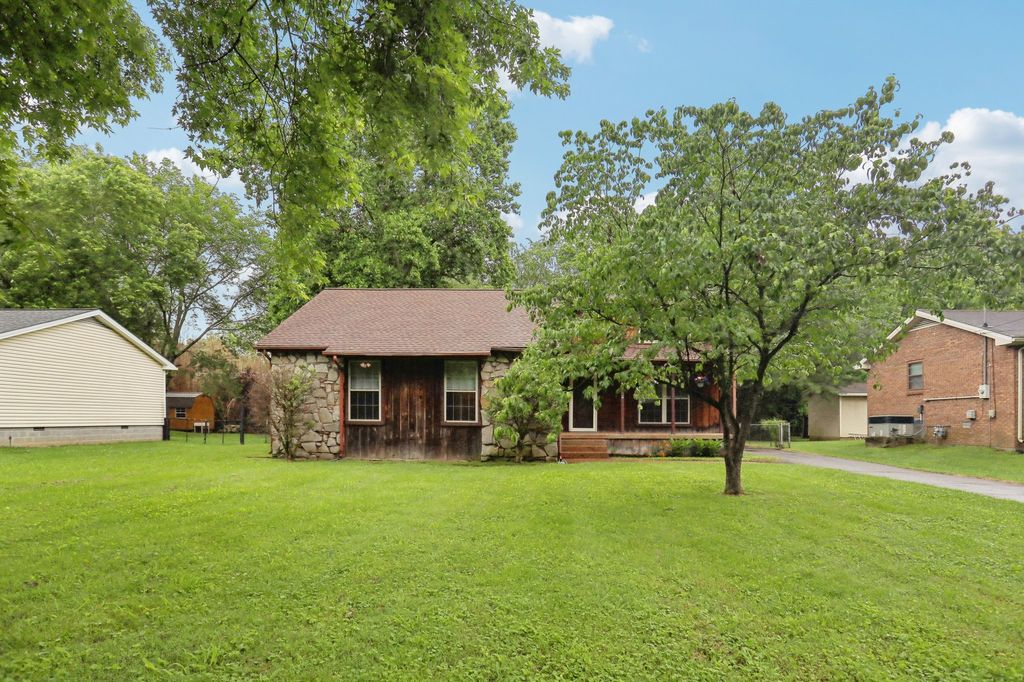 365 Marrell St, Gallatin, TN 37066 - See Est. Value, Schools & More