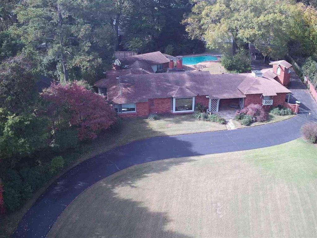 329 Cherry Cir E #3, Memphis, TN 38117 - See Est. Value, Schools & More