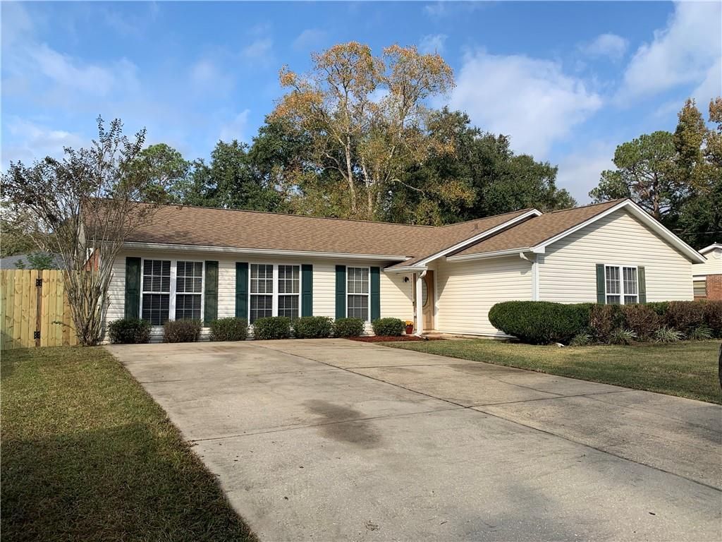 411 Scott Dr, Saraland, AL 36571 - See Est. Value, Schools & More