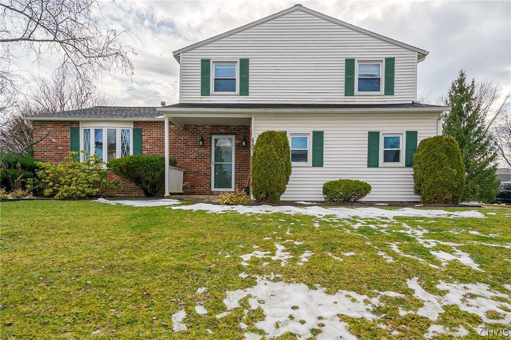 5403 Amalfi Dr, Clay, NY 13041 - See Est. Value, Schools & More