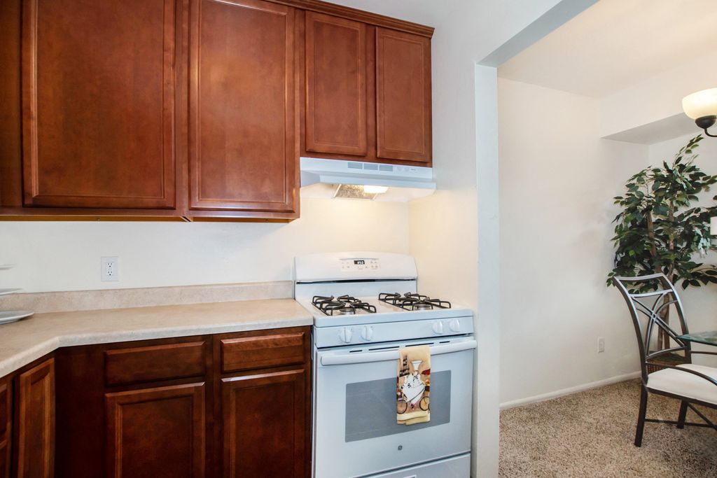 3734 Camelot Dr SE #3664-2A, Grand Rapids, MI 49546 - See Est. Value ...