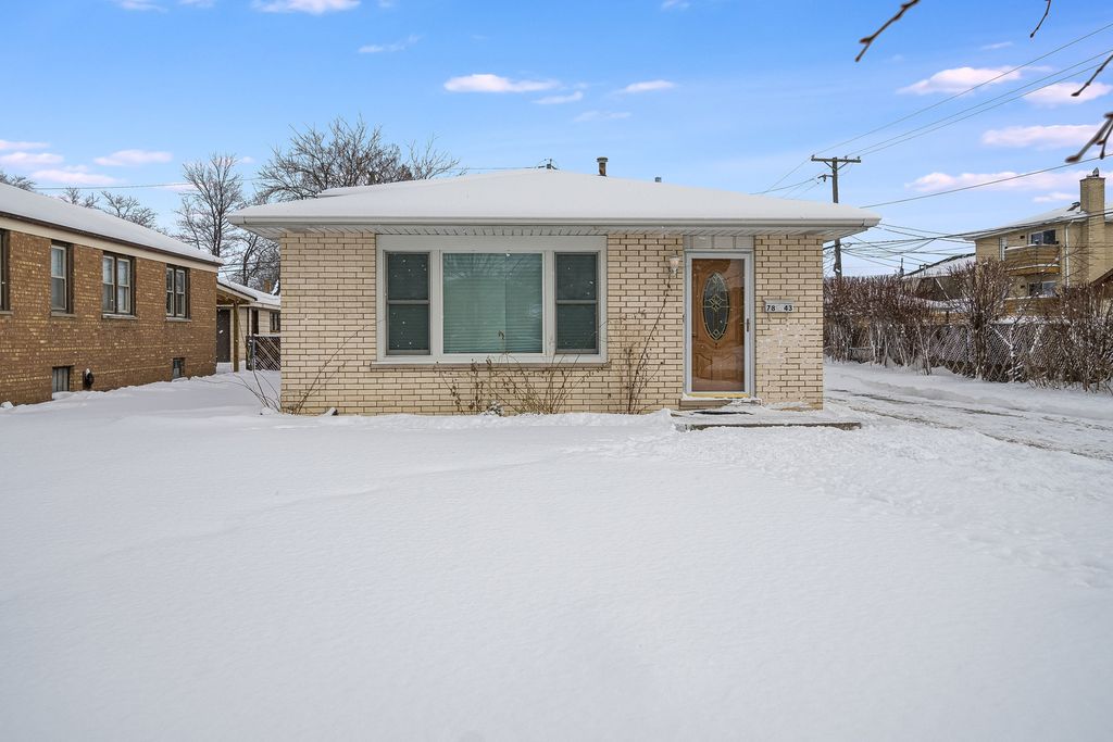 7843 Major Ave, Burbank, IL 60459 - See Est. Value, Schools & More