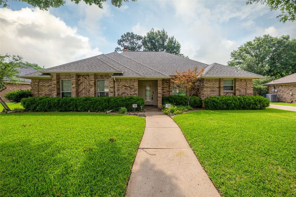 5109 Kee Brook Dr, Arlington, TX 76017 - See Est. Value, Schools & More