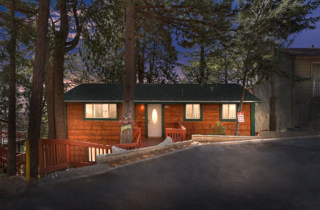 1122 Scenic Way, Rimforest, CA 92378 | Trulia