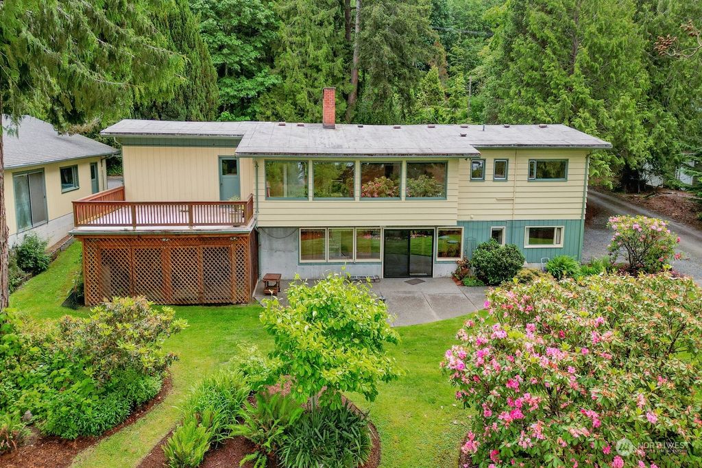 821 Chuckanut Drive, Bellingham, WA 98229 - See Est. Value, Schools & More