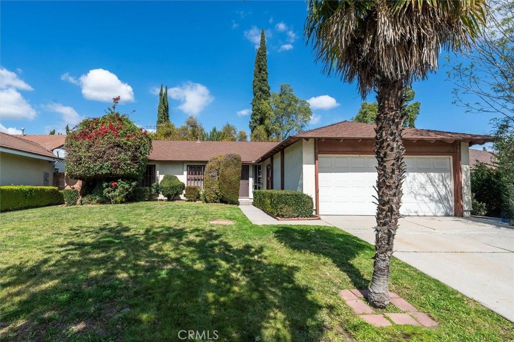 18765 Merridy St, Northridge, CA 91324 - See Est. Value, Schools & More