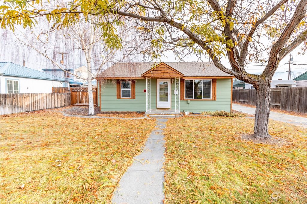 84 D Street NE, Ephrata, WA 98823 | MLS# 2181784 | Trulia