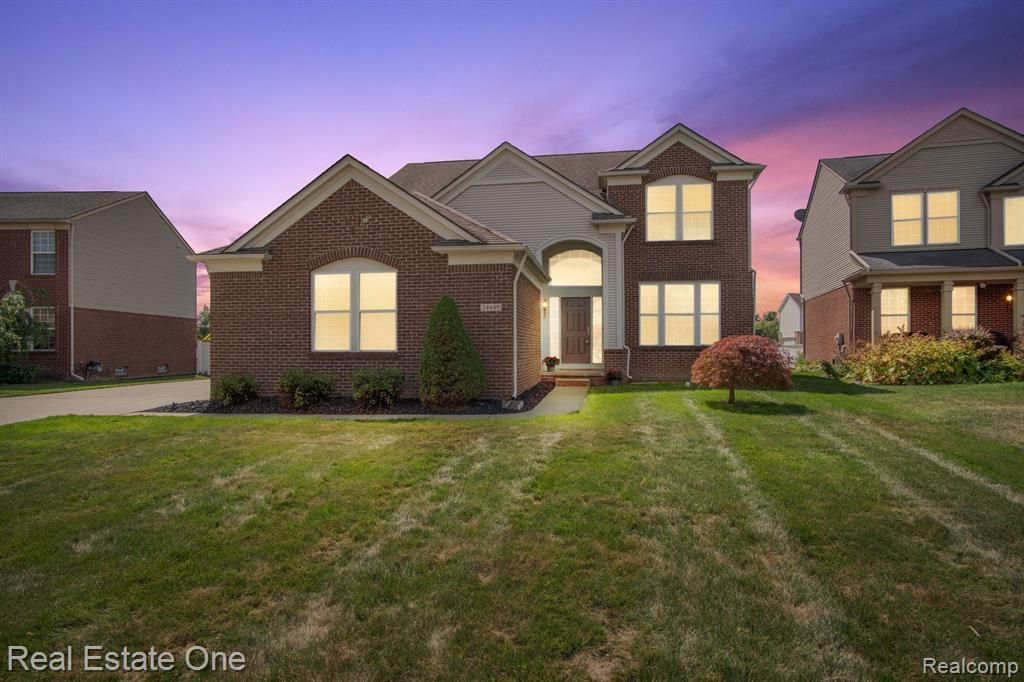 24649 Fairlawn Dr, Flat Rock, MI 48134 | Trulia