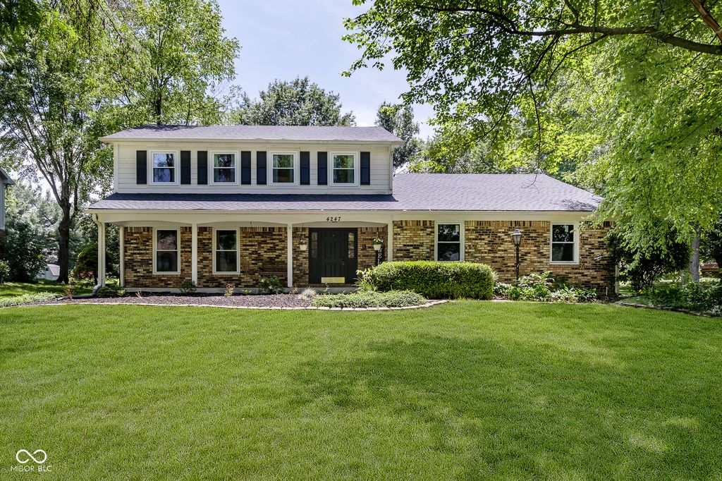 4247 Country Ln, Greenwood, IN 46142 - See Est. Value, Schools & More