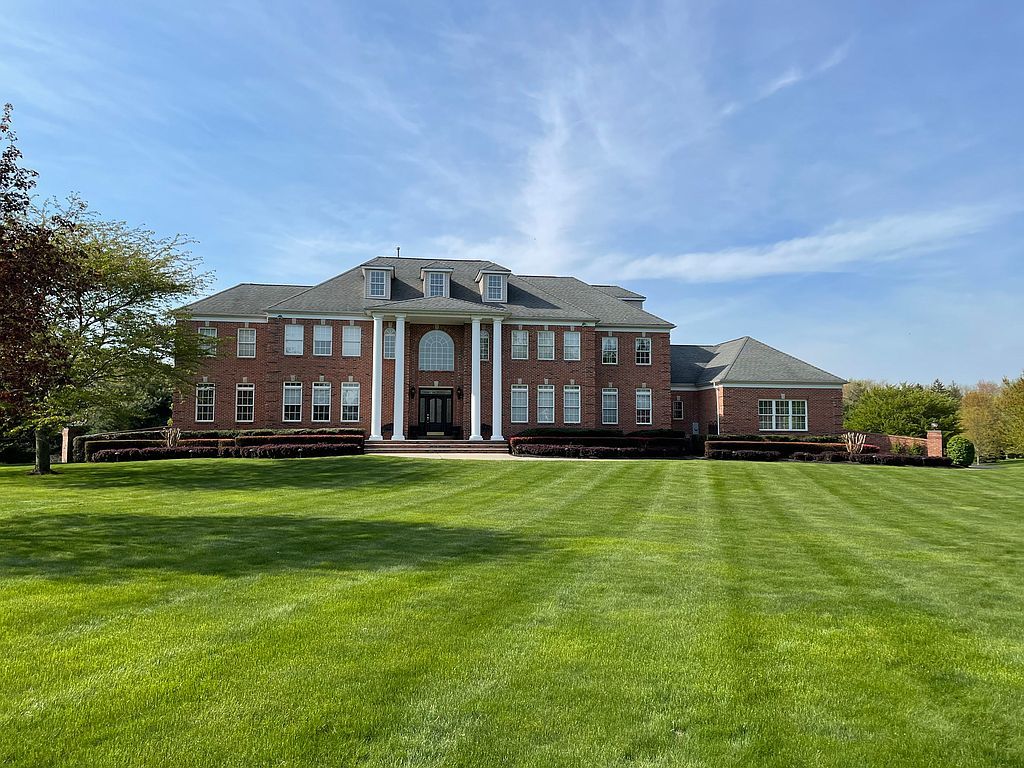 1 Nicola Ct, Cranbury, NJ 08512 - See Est. Value, Schools & More