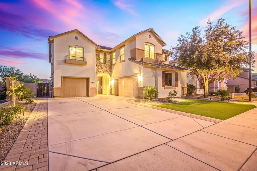 769 E Lovebird Ln, Gilbert, AZ 85297 - See Est. Value, Schools & More