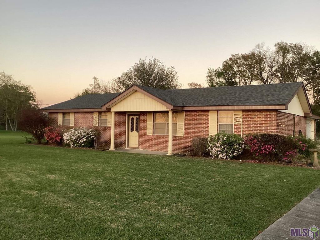 6814 Highway 1, Belle Rose, LA 70341 - See Est. Value, Schools & More