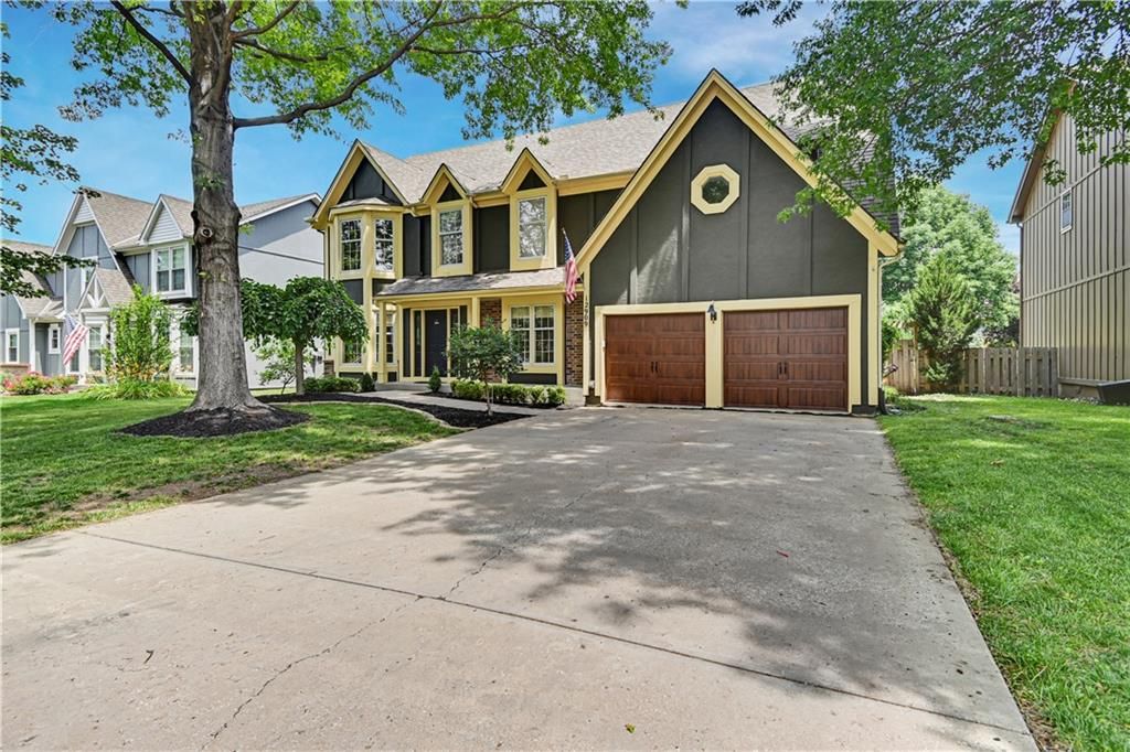 12909 Reeder St, Overland Park, KS 66213 - See Est. Value, Schools & More