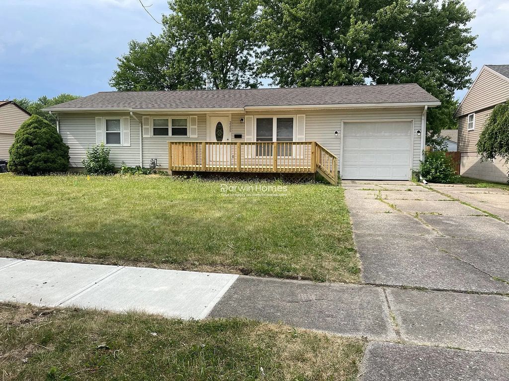 2255 Adams St, Lorain, OH 44052 - See Est. Value, Schools & More