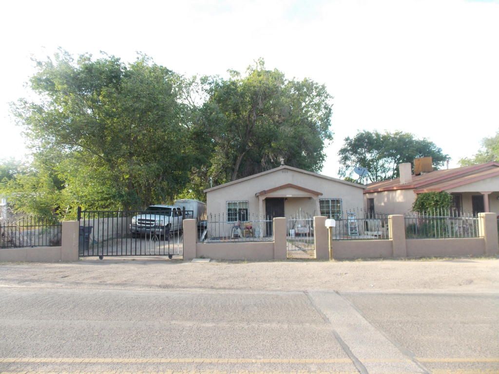 1531 Gonzales Rd SW, Albuquerque, NM 87105 - See Est. Value, Schools & More