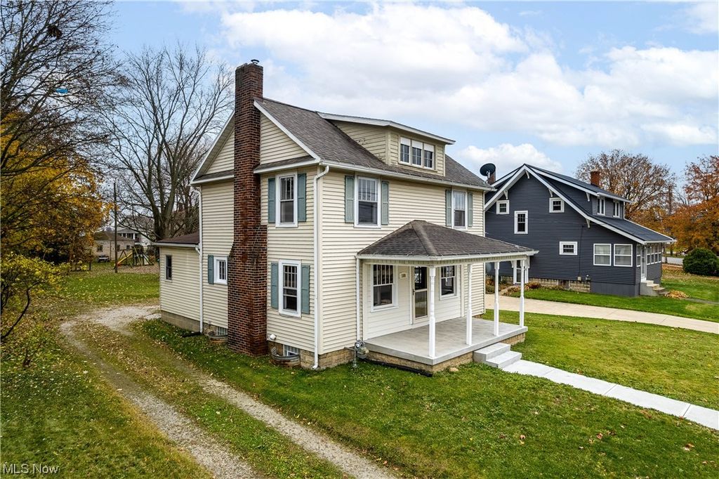 189 S Main St, Creston, OH 44217 - See Est. Value, Schools & More