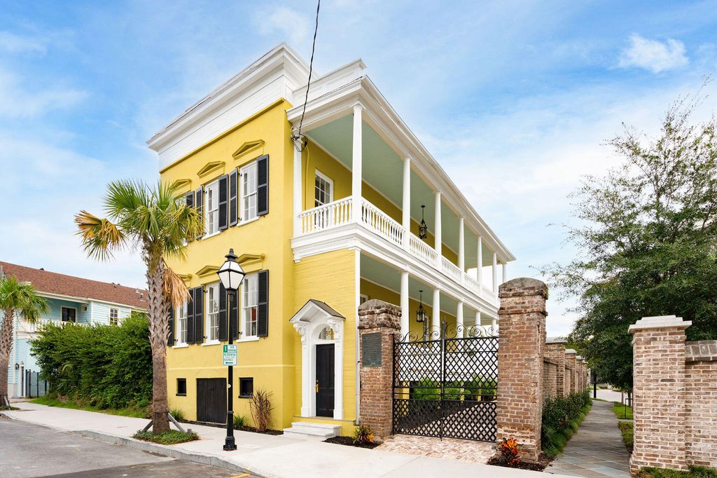 80 Alexander St, Charleston, SC 29403 - See Est. Value, Schools & More