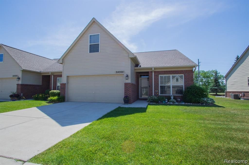 24066 Hemlock Dr, Flat Rock, MI 48134 - See Est. Value, Schools & More