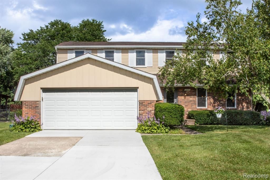 7628 Admiralty Dr, Canton, MI 48187 - See Est. Value, Schools & More