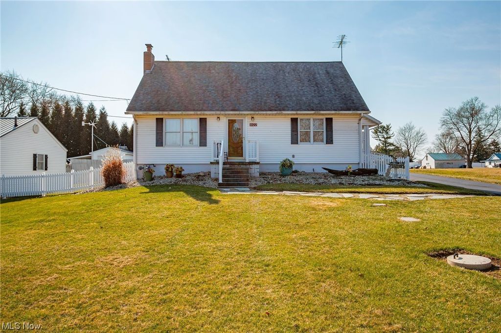11122 Gladdis St SW, Massillon, OH 44647 - See Est. Value, Schools & More