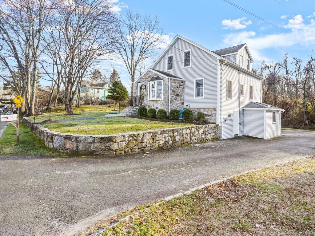 123 North Taylor Avenue, Norwalk, CT 06854 - See Est. Value, Schools & More