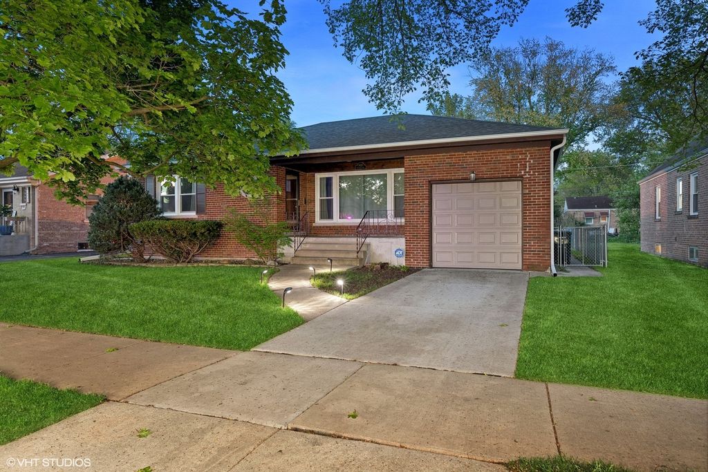 18529 Gottschalk Ave, Homewood, IL 60430 - See Est. Value, Schools & More