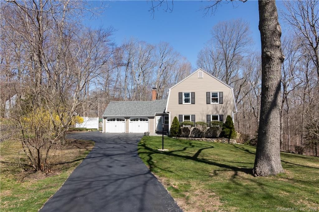 21 Colonial Dr, Clinton, CT 06413 | Trulia