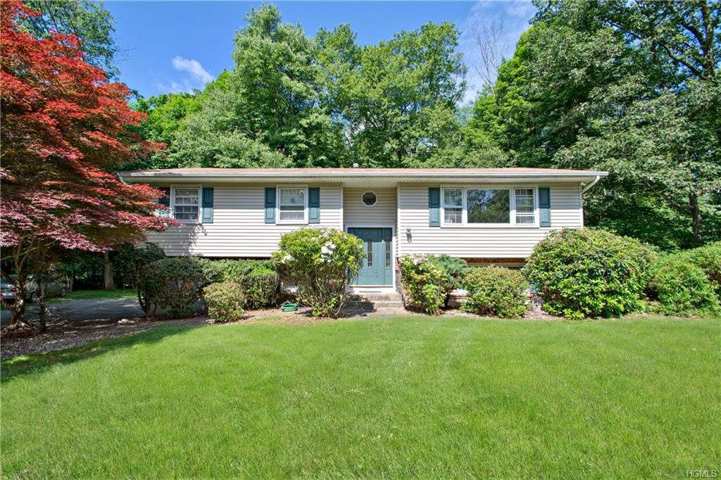 35 Capricorn Ln, Monsey, NY 10952 - See Est. Value, Schools & More