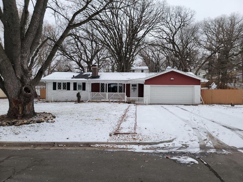 409 Hemlock Dr, Burnsville, MN 55337 - See Est. Value, Schools & More