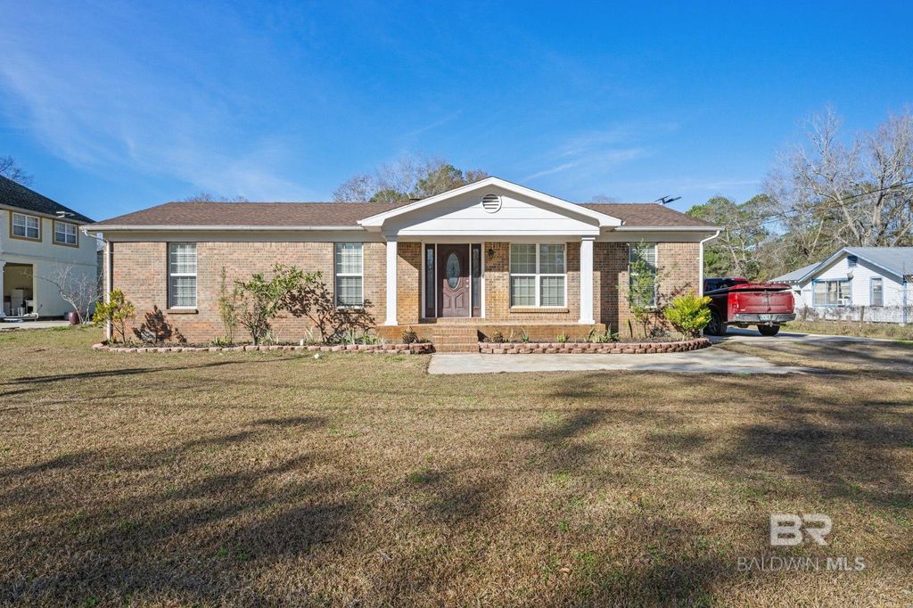 14020 Mars Ave, Bayou La Batre, AL 36509 - See Est. Value, Schools & More