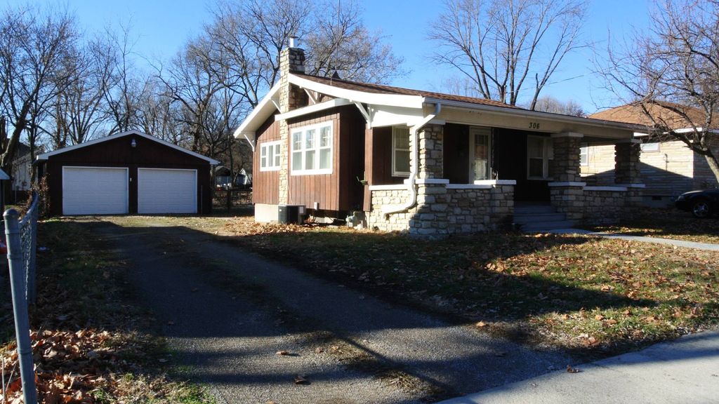 306 Walnut St, Chillicothe, MO 64601 - See Est. Value, Schools & More