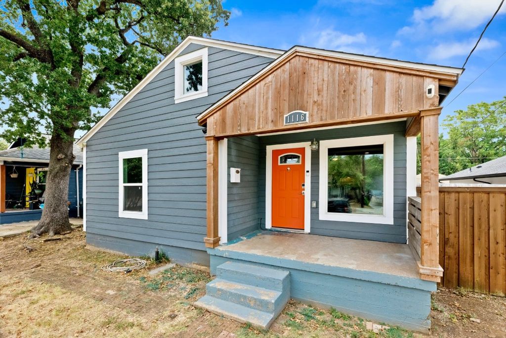 1116 Claude St, Dallas, TX 75203 - See Est. Value, Schools & More