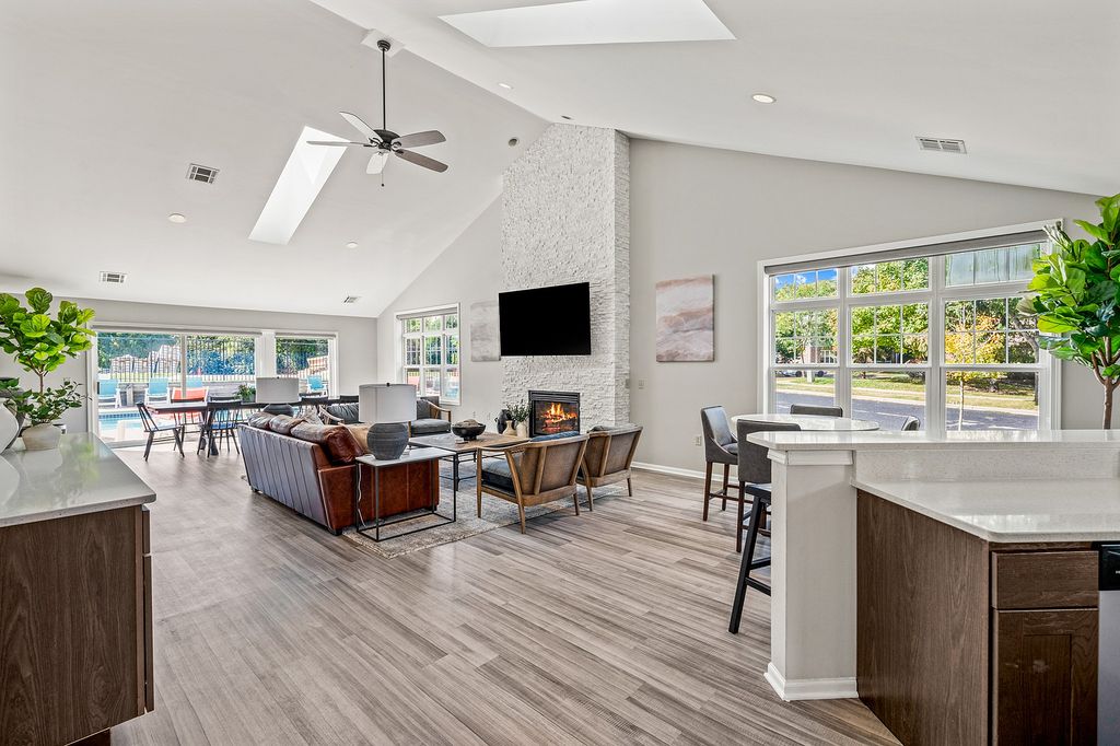 2981 Cahill Main #50-50402, Madison, WI 53711 - See Est. Value, Schools ...