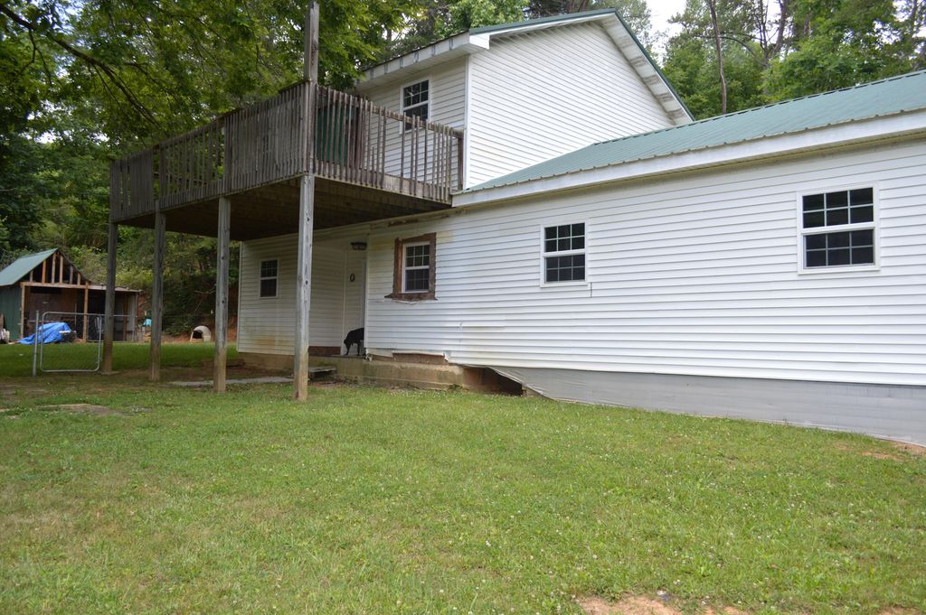 469 Holland Rd, Pikeville, TN 37367 - See Est. Value, Schools & More
