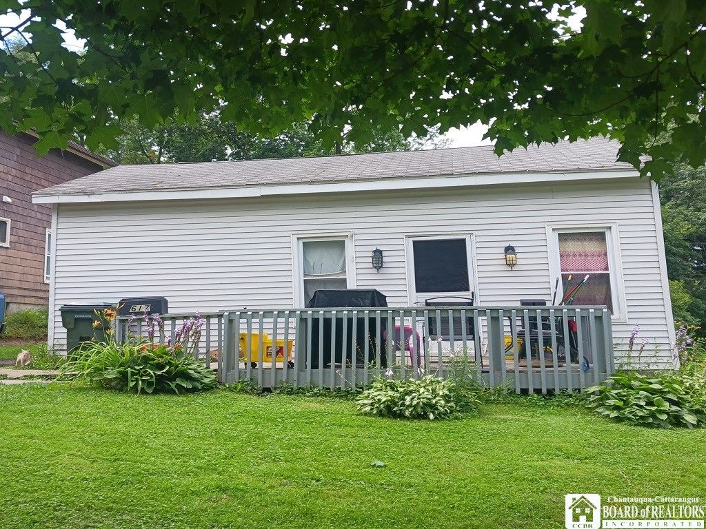 617 Spring St, Jamestown, NY 14701 - See Est. Value, Schools & More