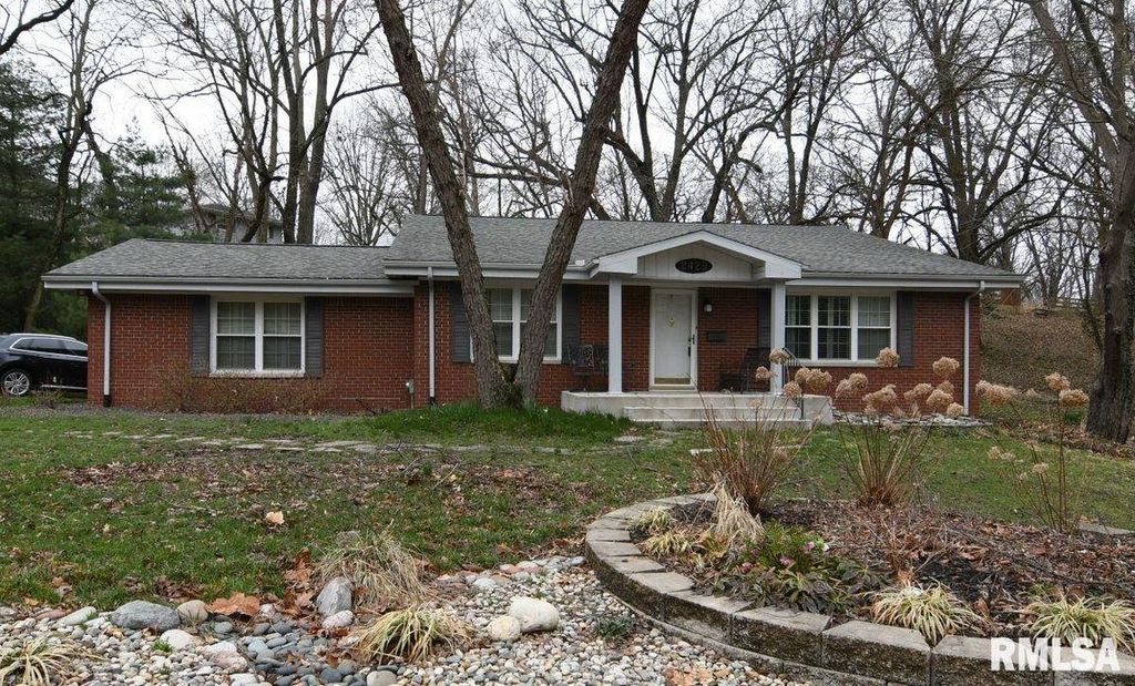 2429 Churchill Rd, Springfield, IL 62702 - See Est. Value, Schools & More