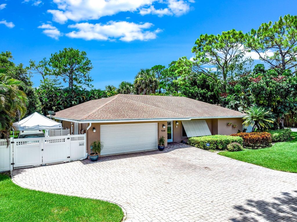 9268 Palomino Drive, Lake Worth, FL 33467 - See Est. Value, Schools & More