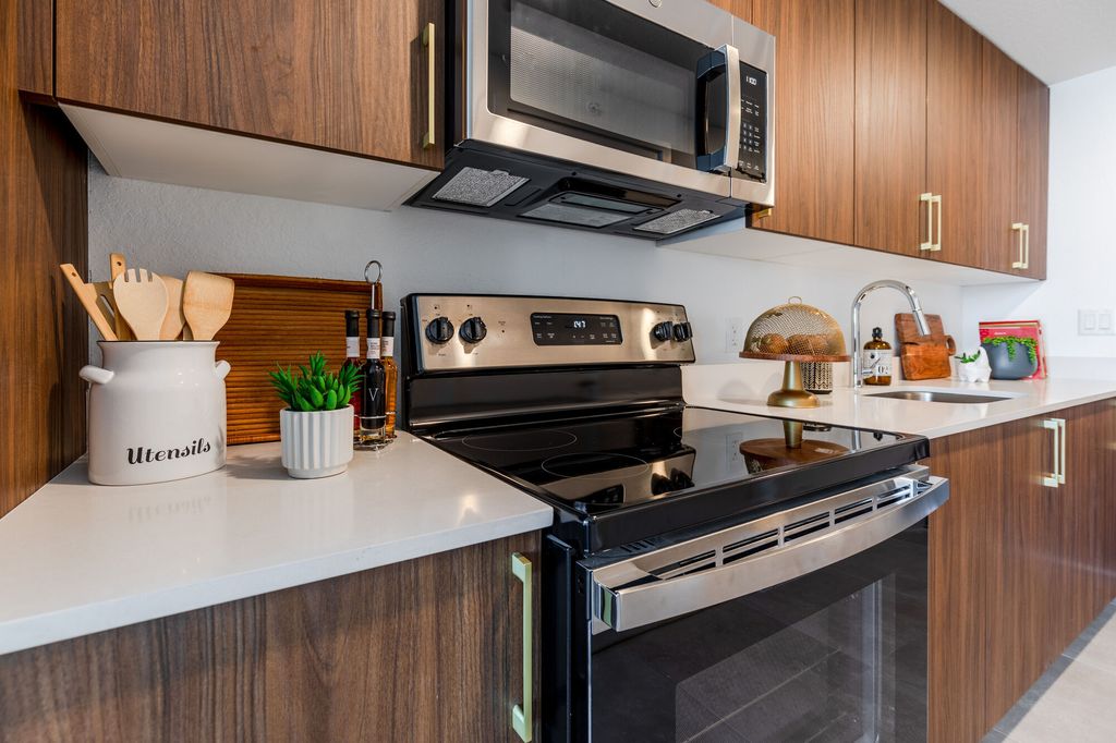 1950 W 49th St #313, Hialeah, FL 33012 - See Est. Value, Schools & More