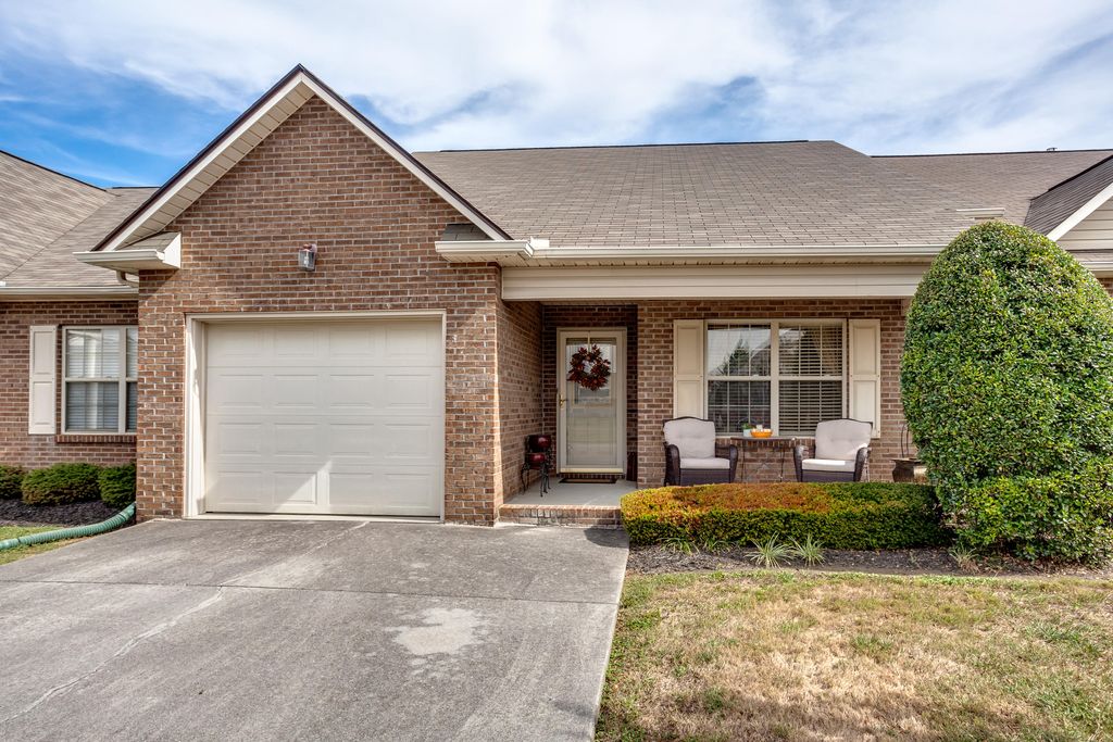 7202 Allison Way, Knoxville, TN 37918 - See Est. Value, Schools & More