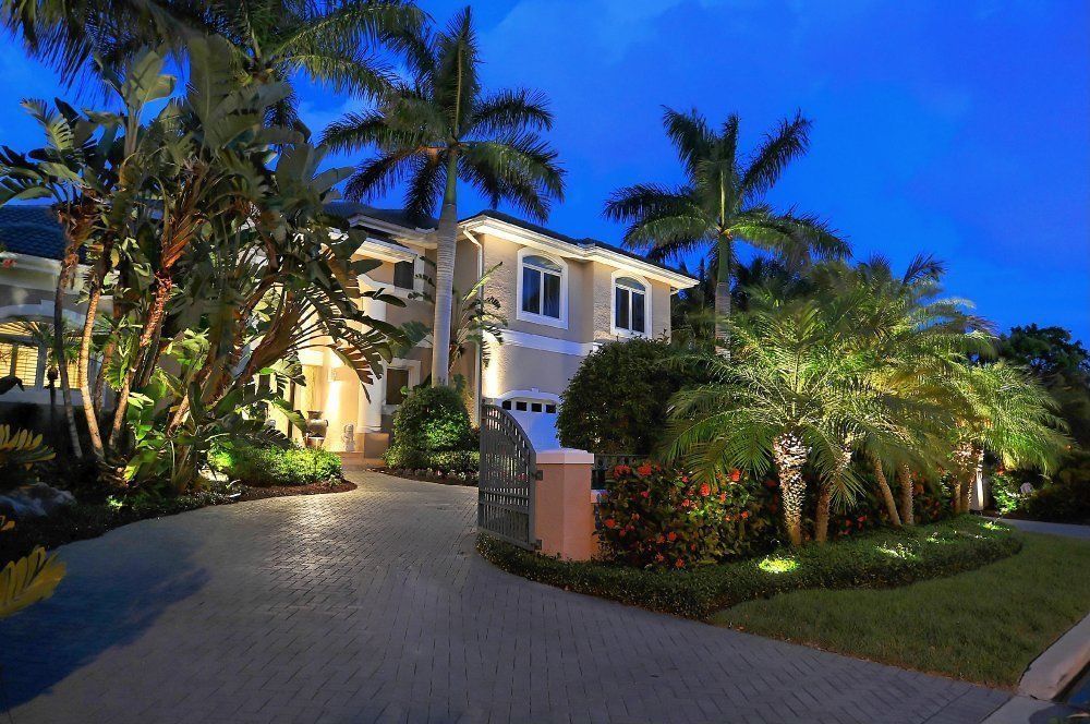 611 Mourning Dove Dr, Sarasota, FL 34236 - See Est. Value, Schools & More