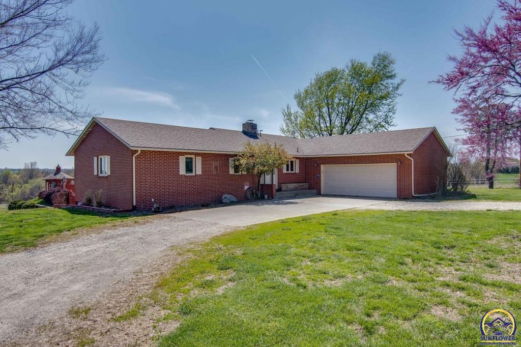 8743 254th Rd, Circleville, KS 66416 | Trulia