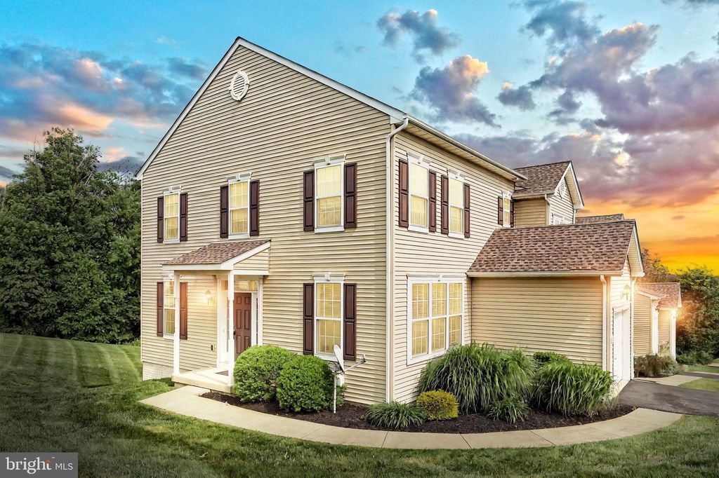 2236 Live Oak Ln #2236, York, PA 17406 - See Est. Value, Schools & More