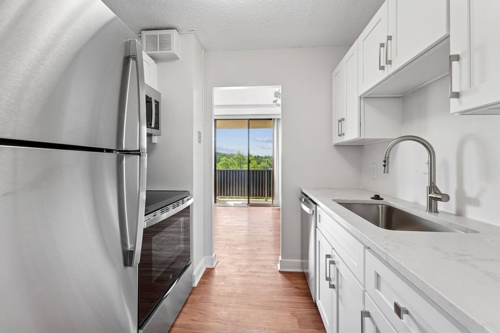 5860 Cameron Run Ter #1-0819, Alexandria, VA 22303 - See Est. Value ...